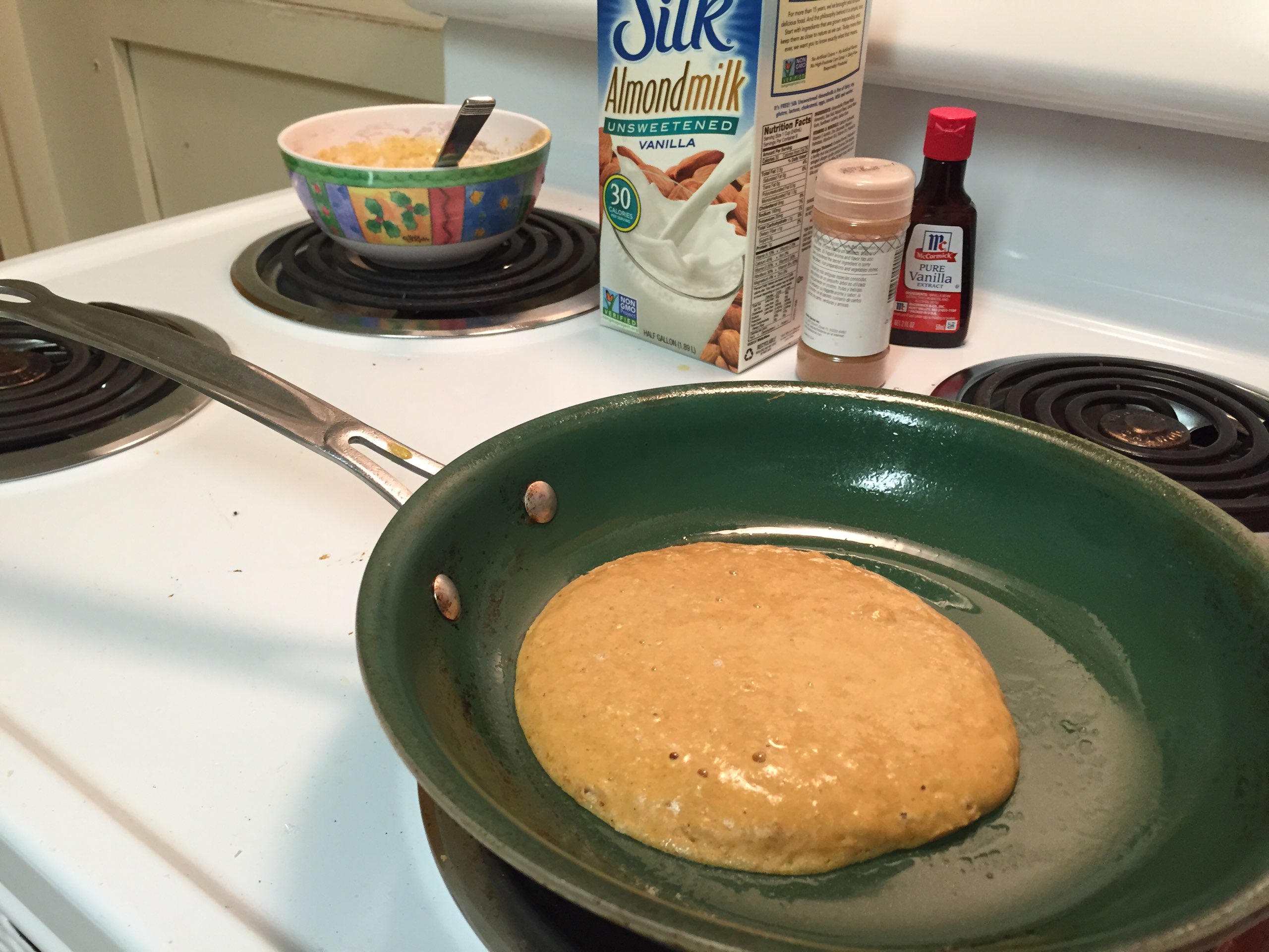 Hodgson Mill Whole Wheat Variety Baking Mix, with Buttermilk, Insta ...