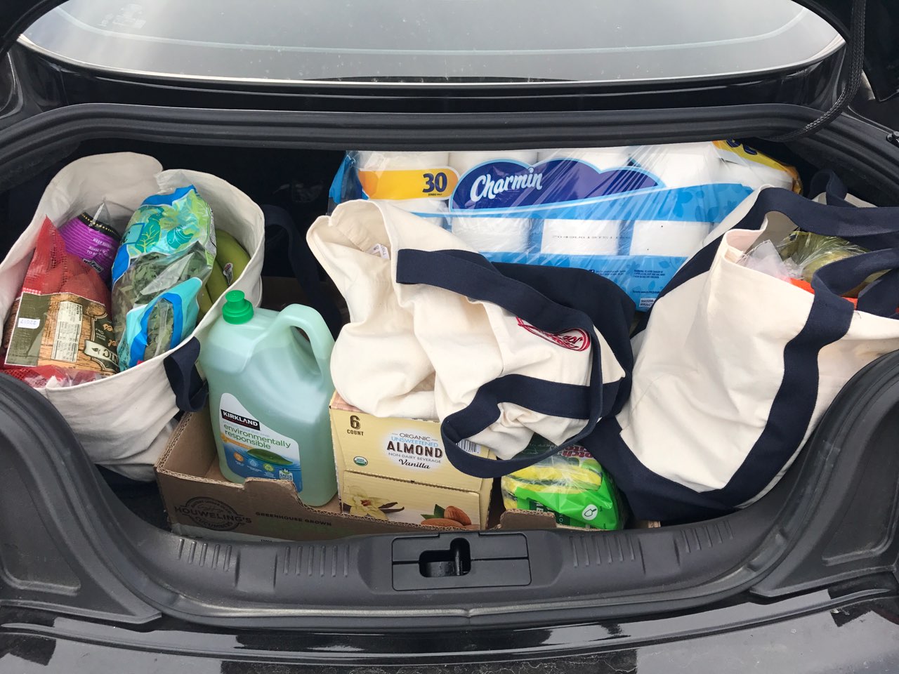 Saturday's are meant for grocery shopping. As you can see the trunk is ...