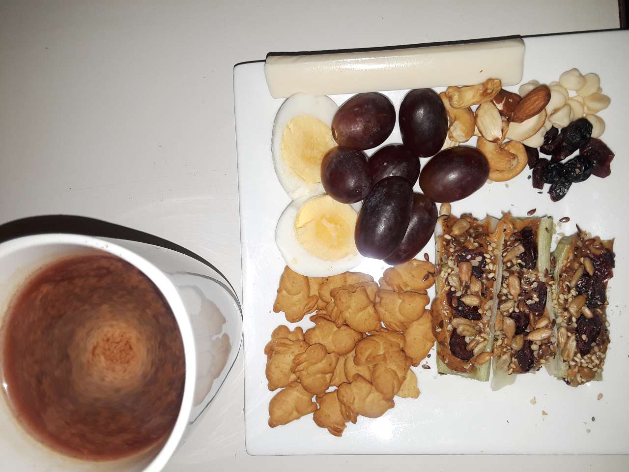 It's breakfast time!!! Annie's organic honey grahams, boiled egg, light ...
