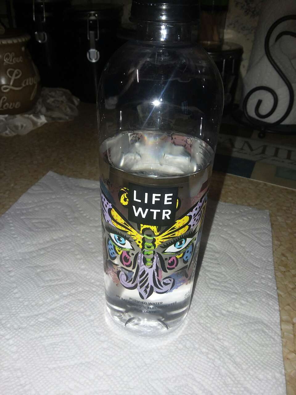 Life Wtr Purified Water: Calories, Nutrition Analysis & More | Fooducate