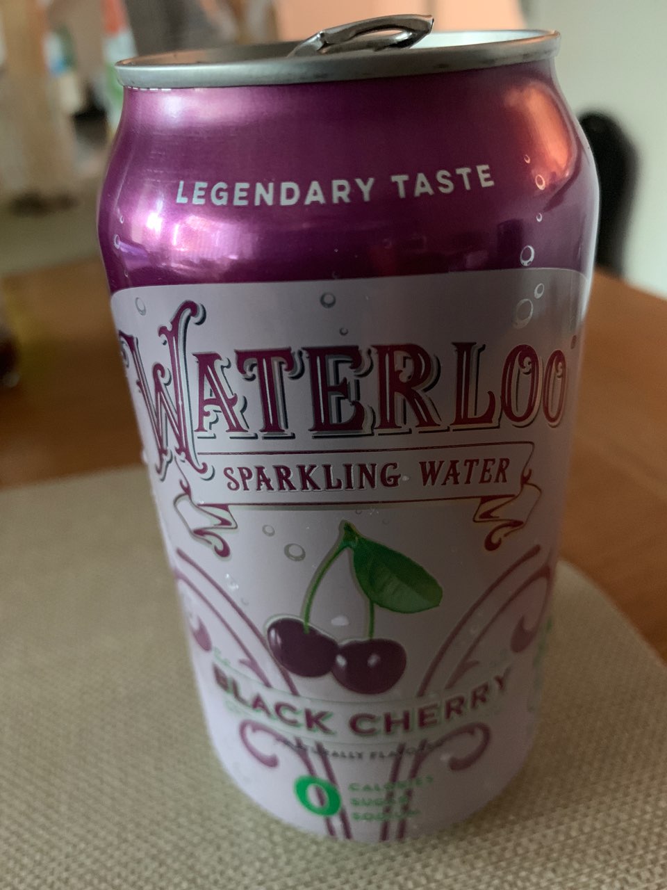Waterloo Sparkling Water, Black Cherry: Calories, Nutrition Analysis & More | Fooducate