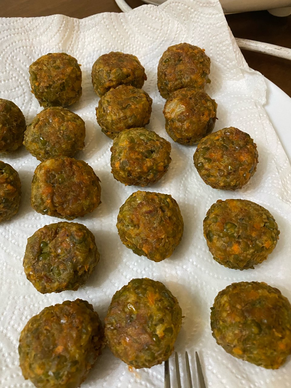 Lentil and split pea balls | Fooducate Diet Motivation