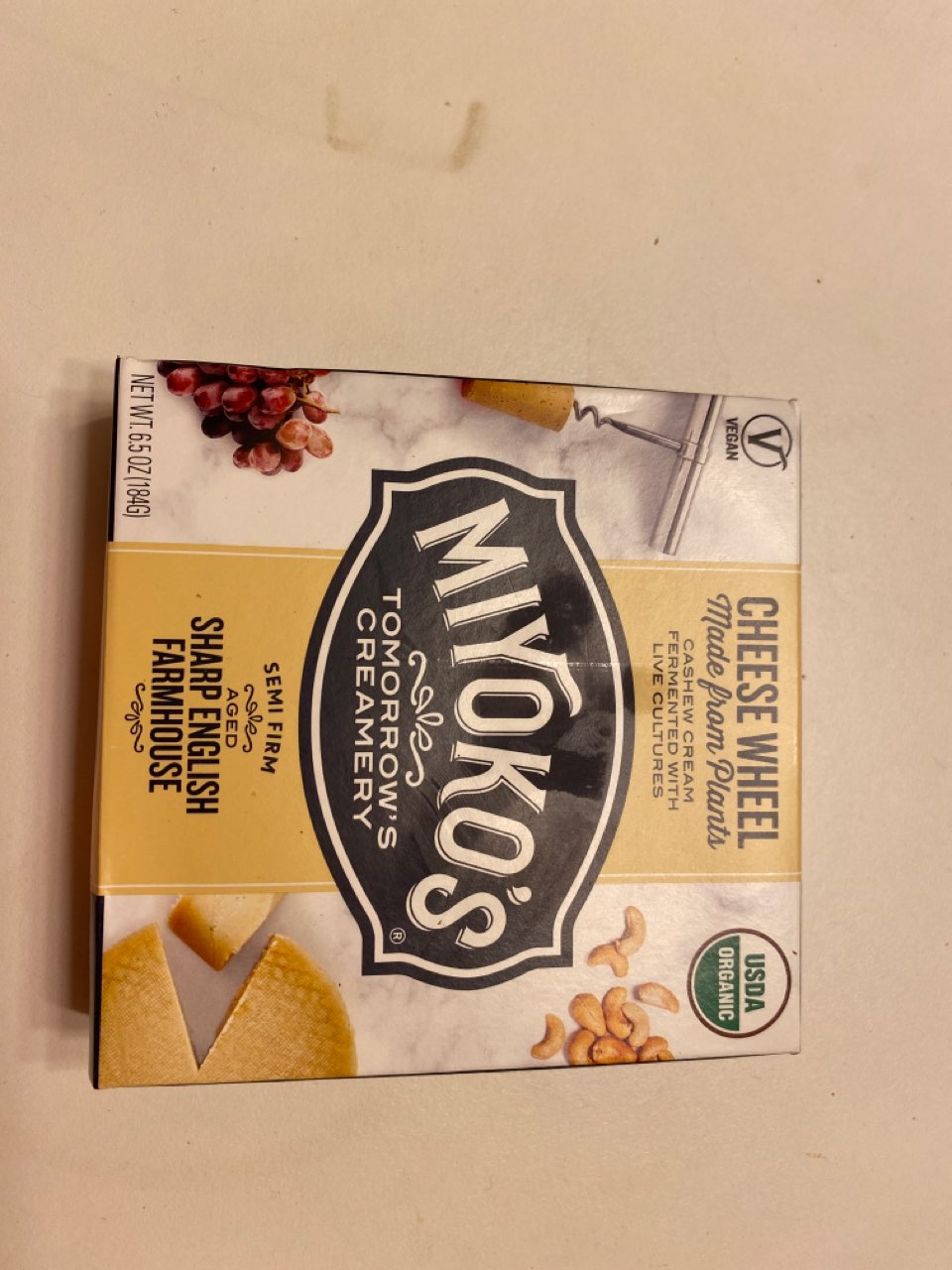 Miyoko's Cheese Wheel, Sharp Farmhouse: Calories, Nutrition Analysis ...