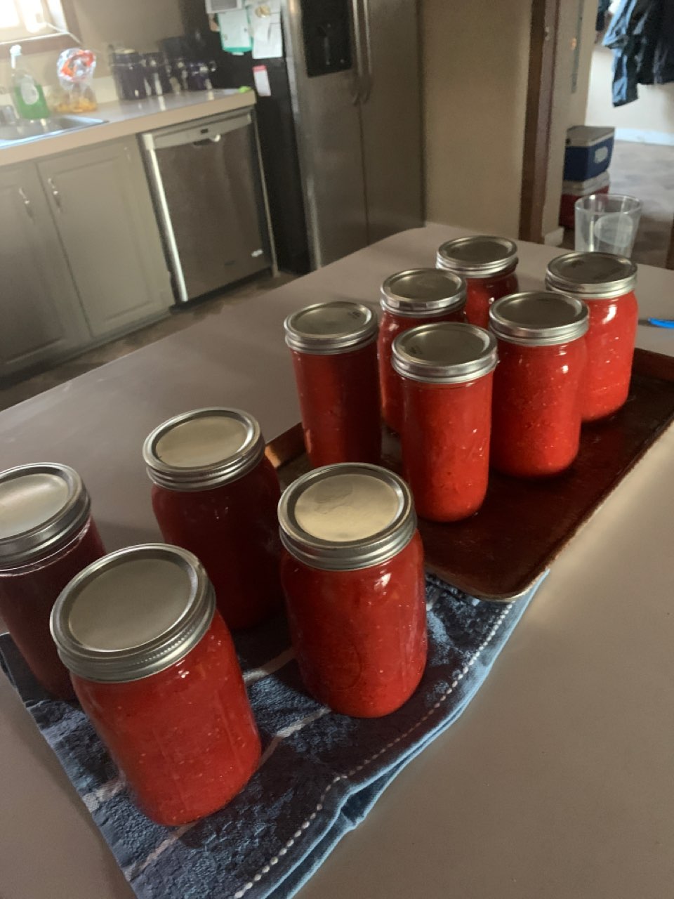 Put up 10 quarts of tomatoes today! Yum yum for winter!! | Fooducate ...