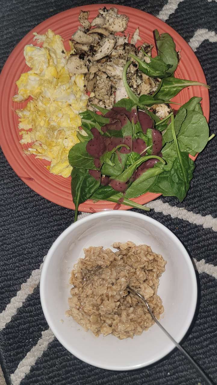 chicken breast, scrambled eggs, salad, and oatmeal. | Fooducate Diet ...