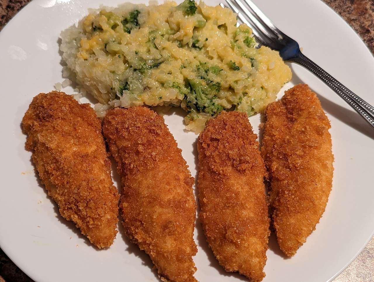 Chicken and cheesy cauliflower rice | Fooducate Diet Motivation