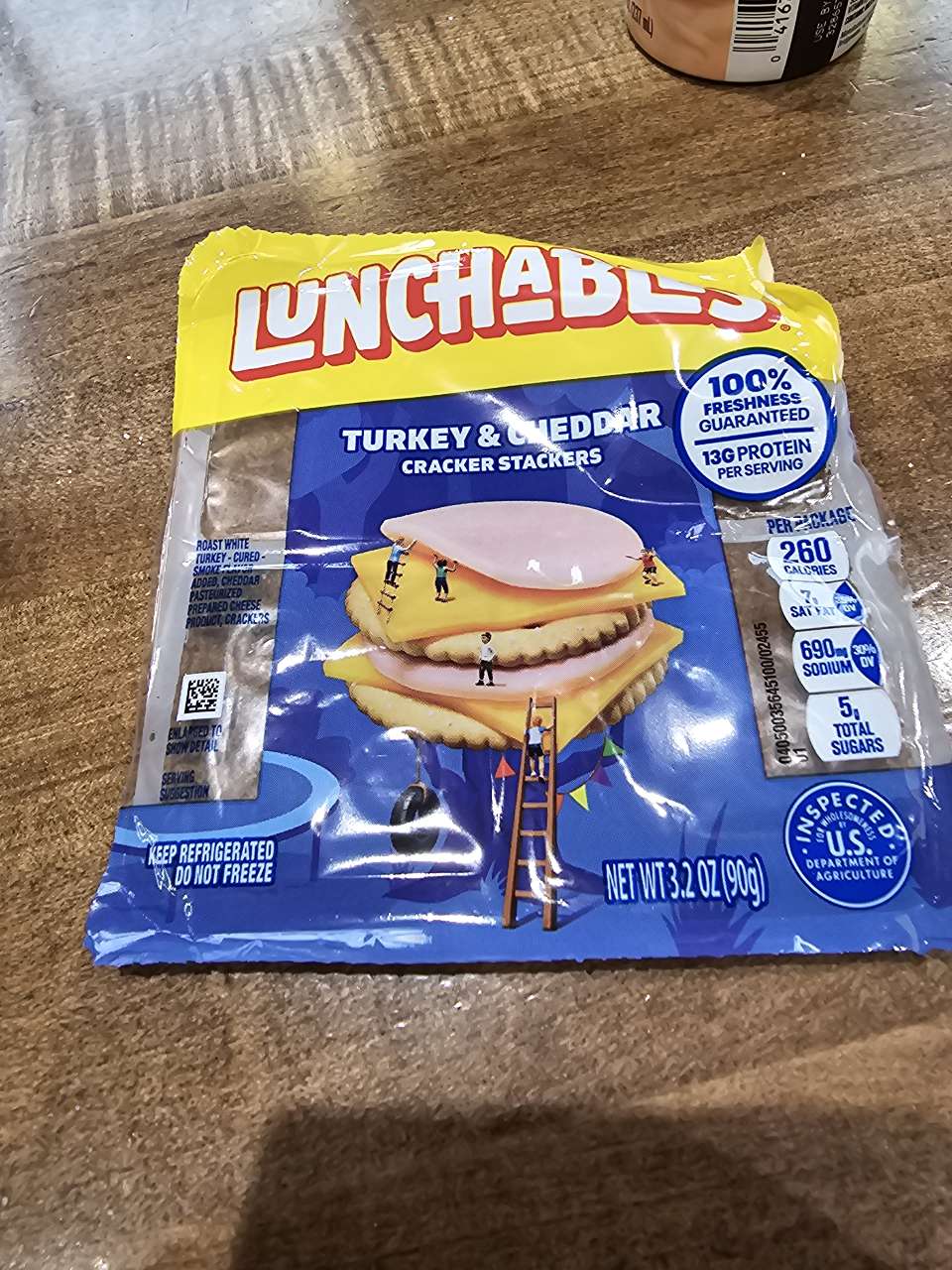 Lunchables Lunch Combinations, Turkey & Cheddar with Crackers: Calories ...