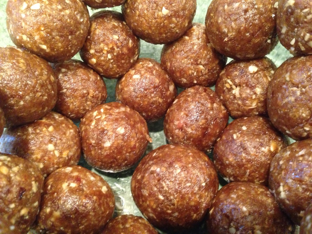 Gingerbread bites from runningonrealfood.com: Directions, calories ...