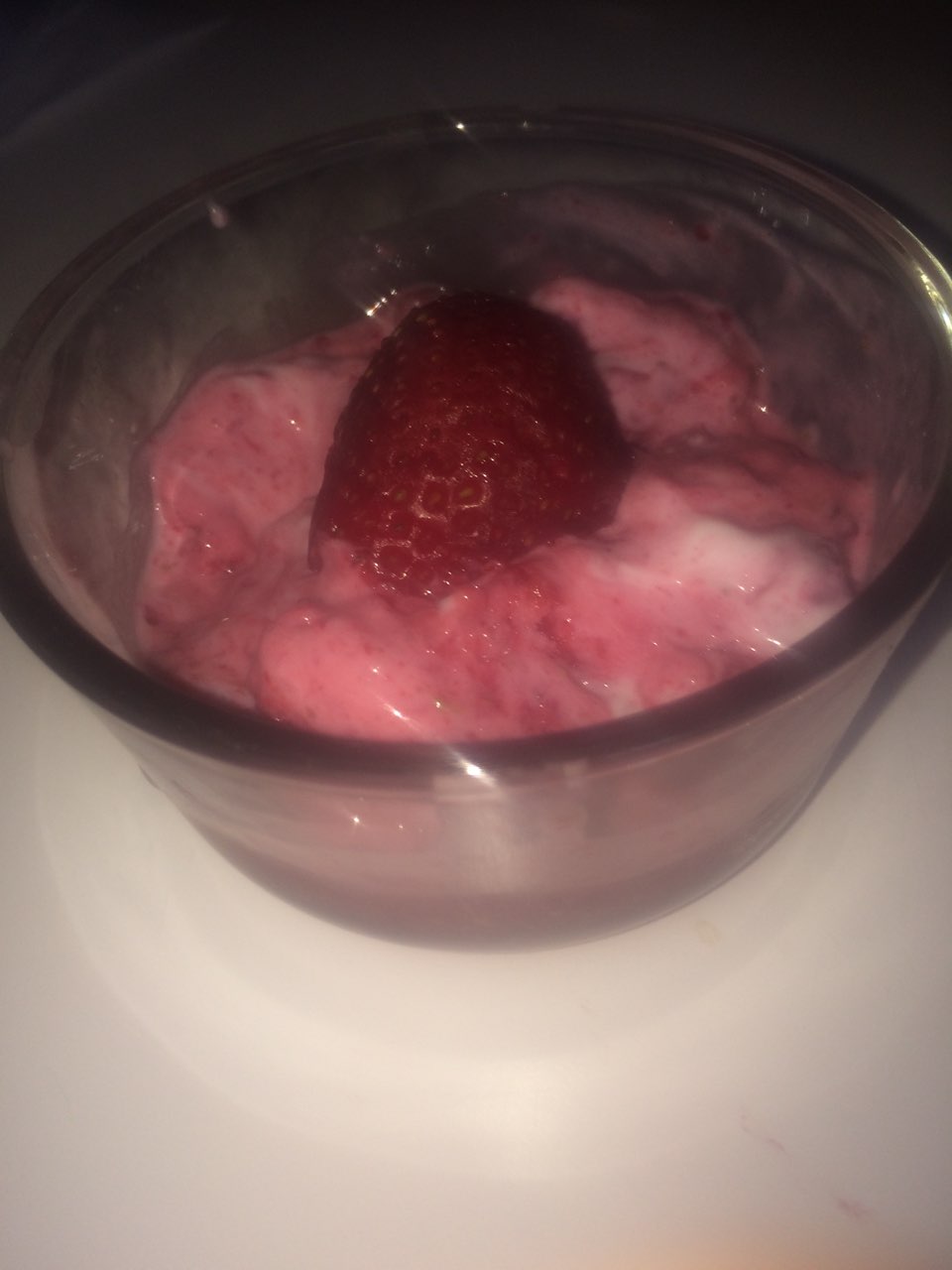 Healthy Berry Frozen Yogurt: Directions, calories, nutrition & more ...