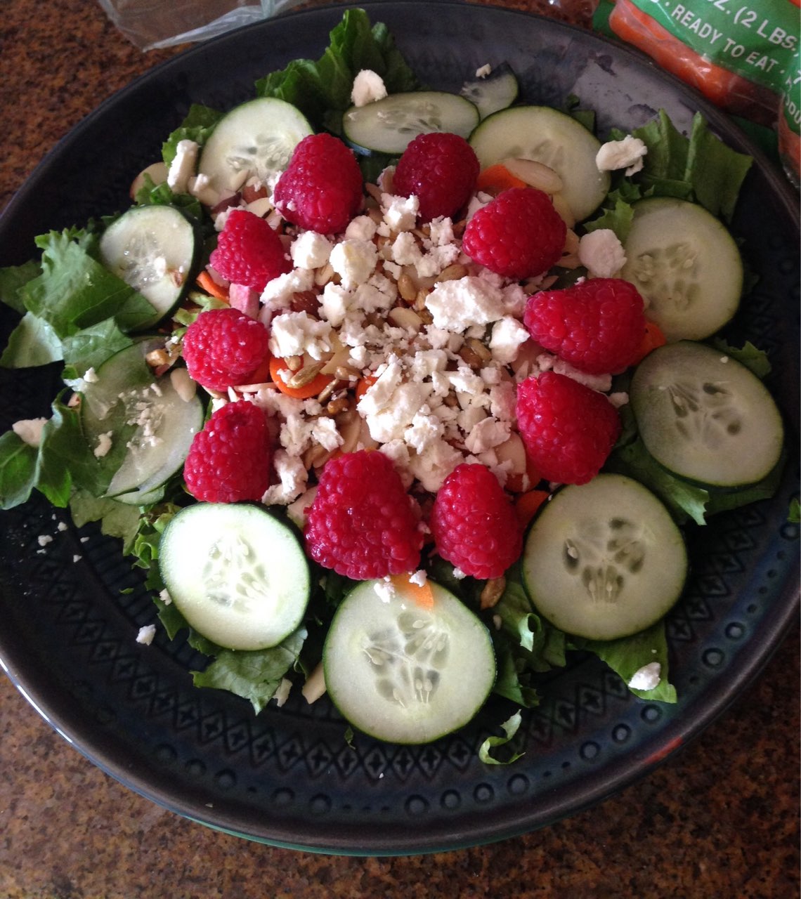 Cool summer salad: Directions, calories, nutrition & more | Fooducate