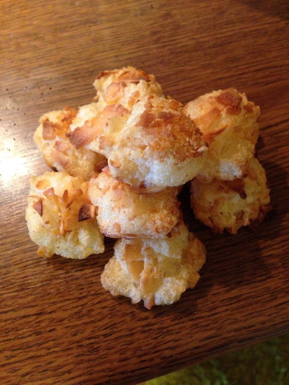 3 Ingredient Coconut Macaroons: Directions, calories, nutrition & more ...