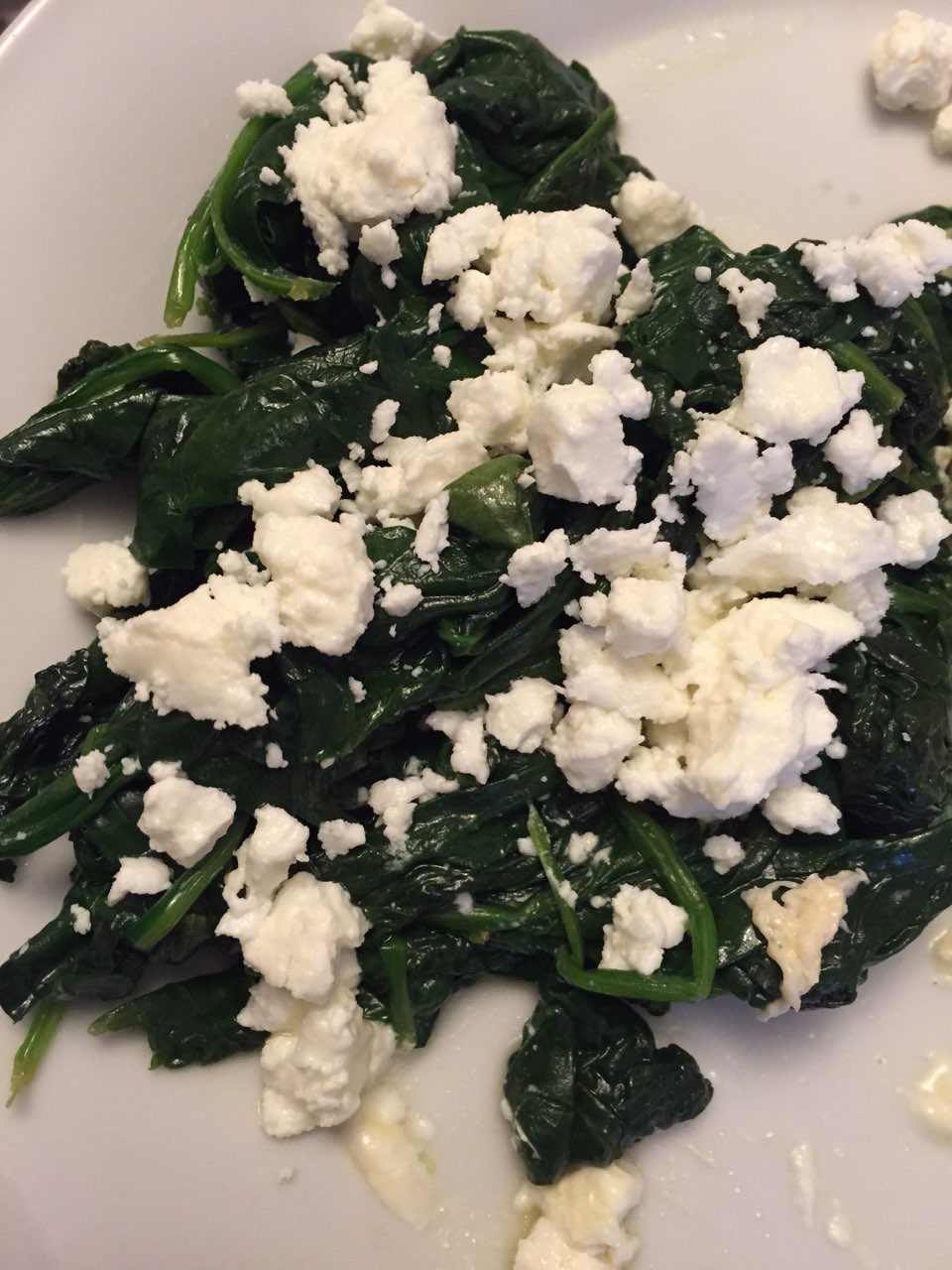 sautéed spinach with goat cheese: Directions, calories, nutrition ...