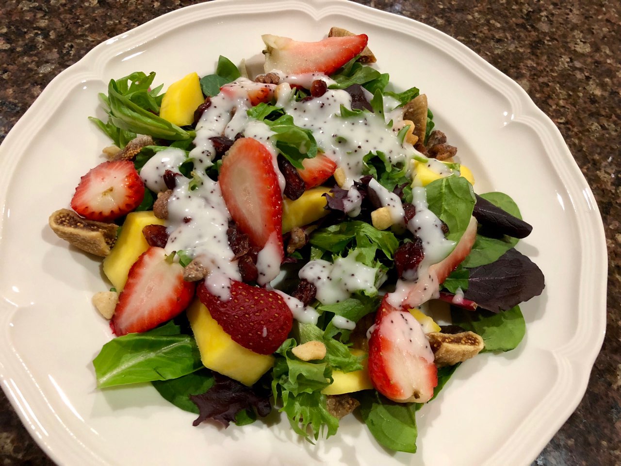 Mango Fig Strawberry Salad: Directions, calories, nutrition & more ...