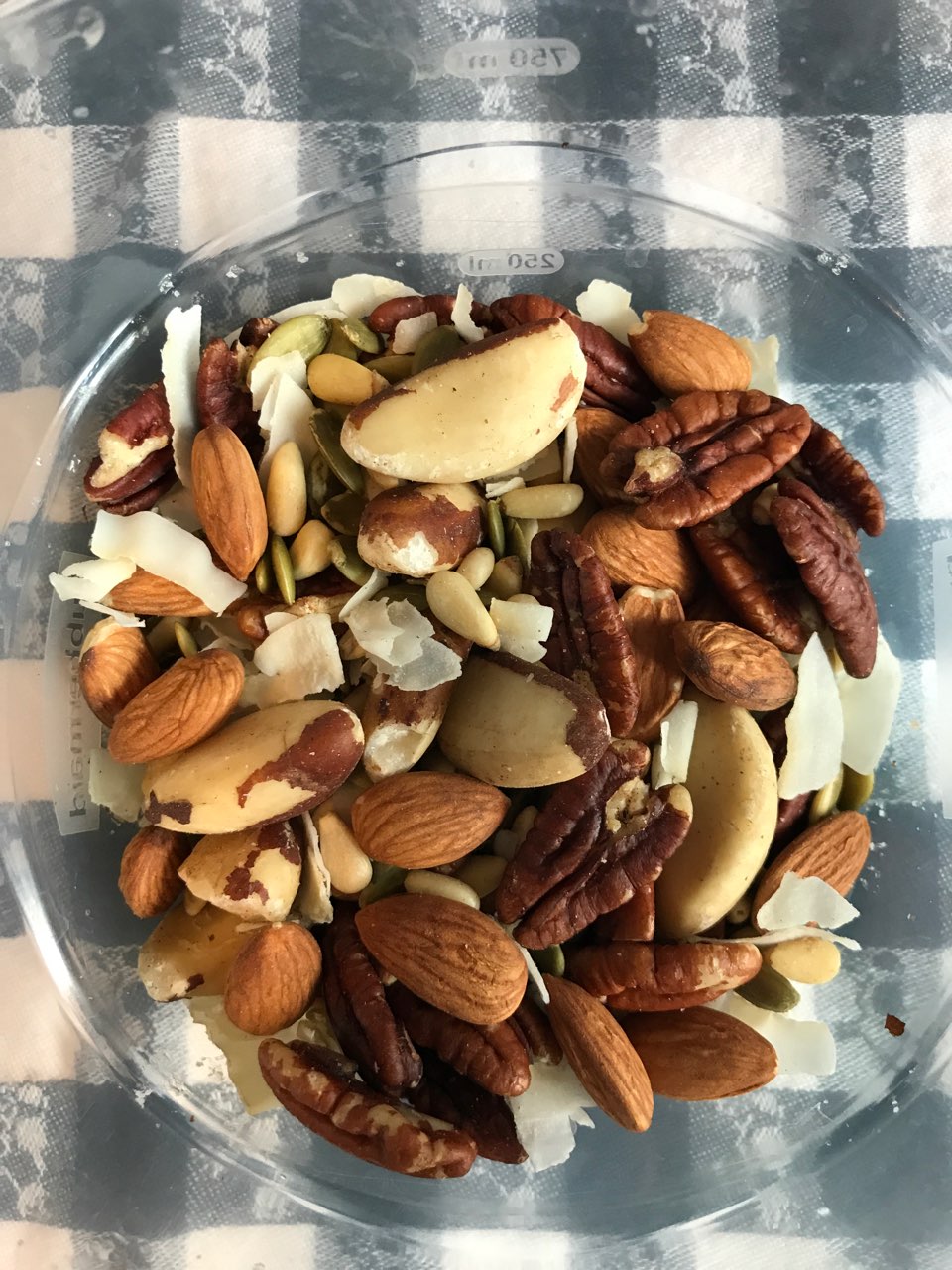 Keto nuts and coconut: Directions, calories, nutrition & more | Fooducate