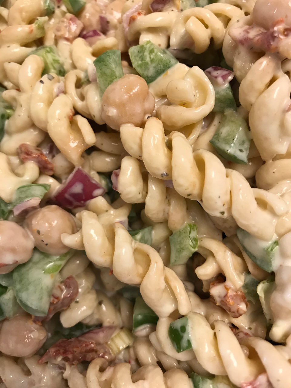 Mediterranean pasta salad: Directions, calories, nutrition & more ...