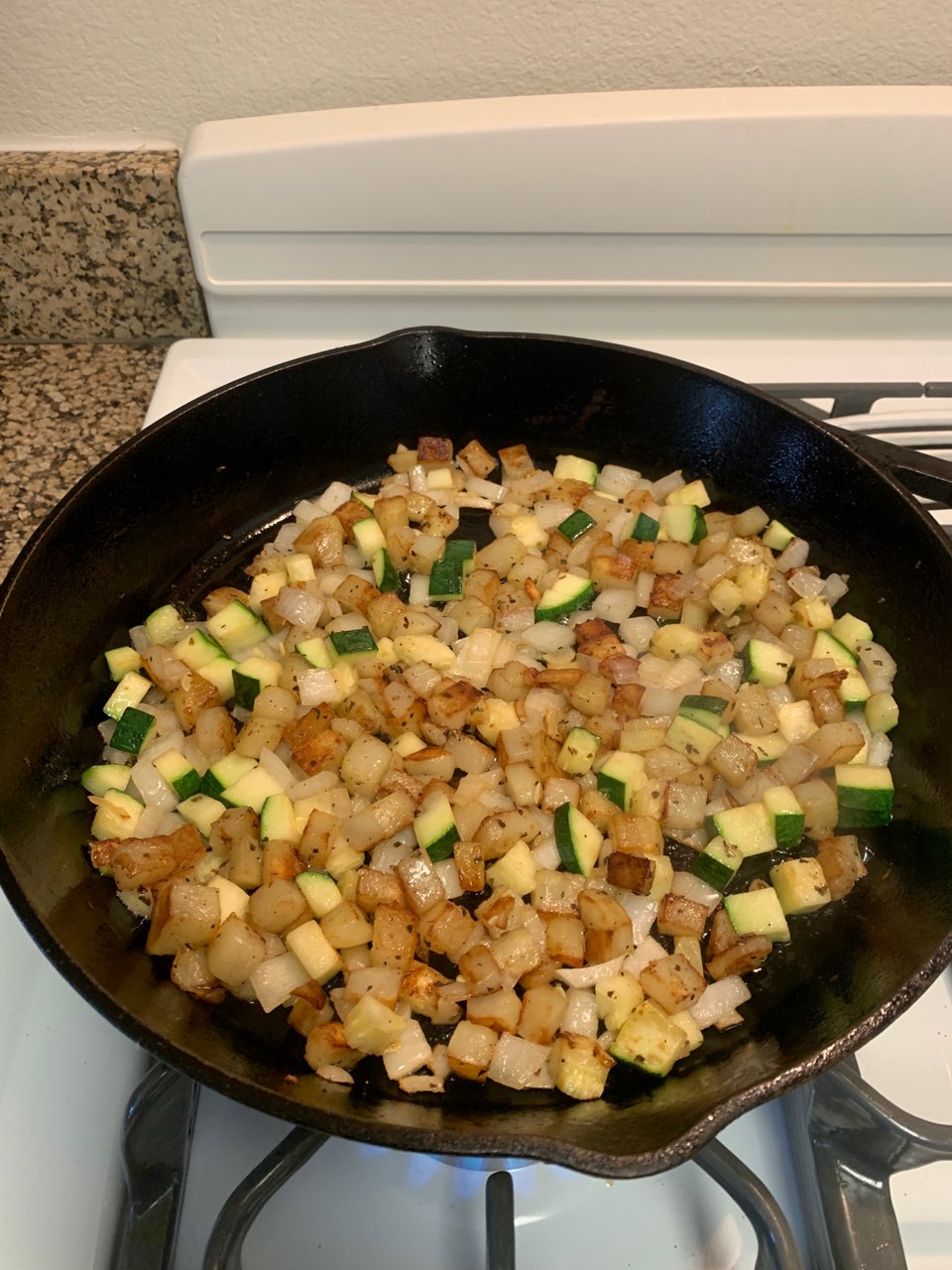 healthy breakfast hash: Directions, calories, nutrition & more | Fooducate