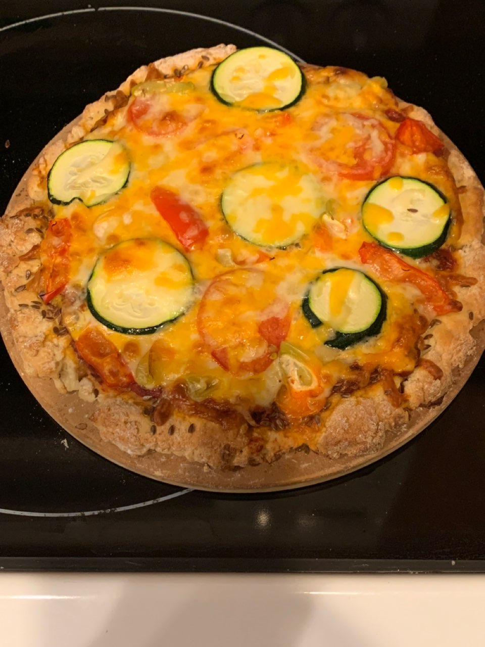 GF /Veggie Homemade personal pizzas: Directions, calories, nutrition ...