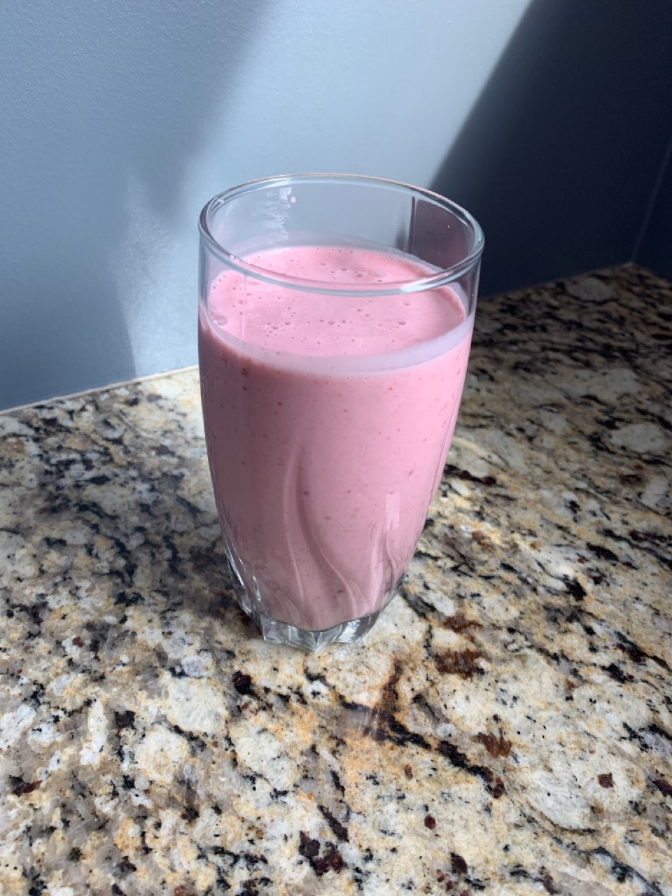 raspberry mango smoothie: Directions, calories, nutrition & more ...