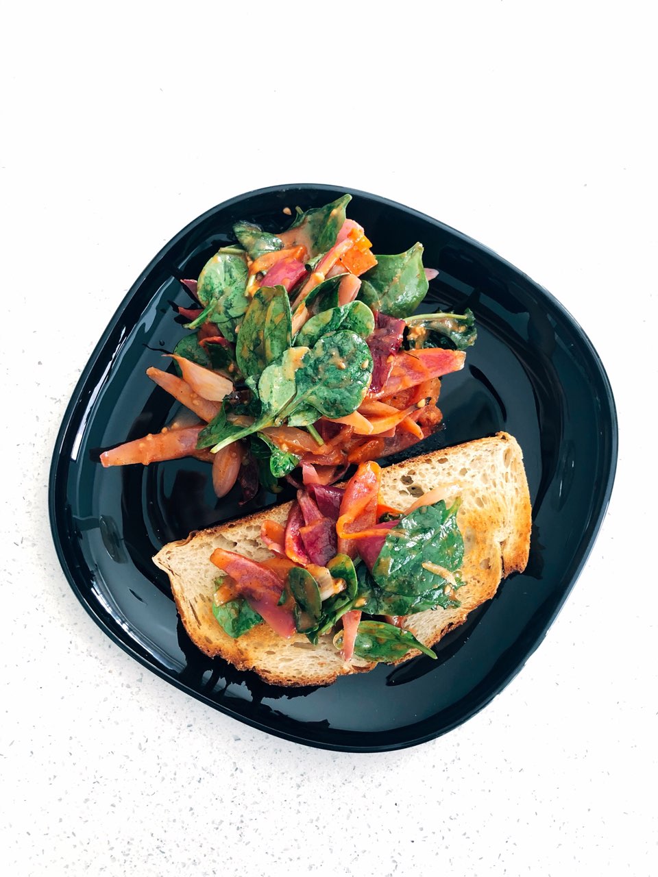 warm salad with bread: Directions, calories, nutrition & more | Fooducate