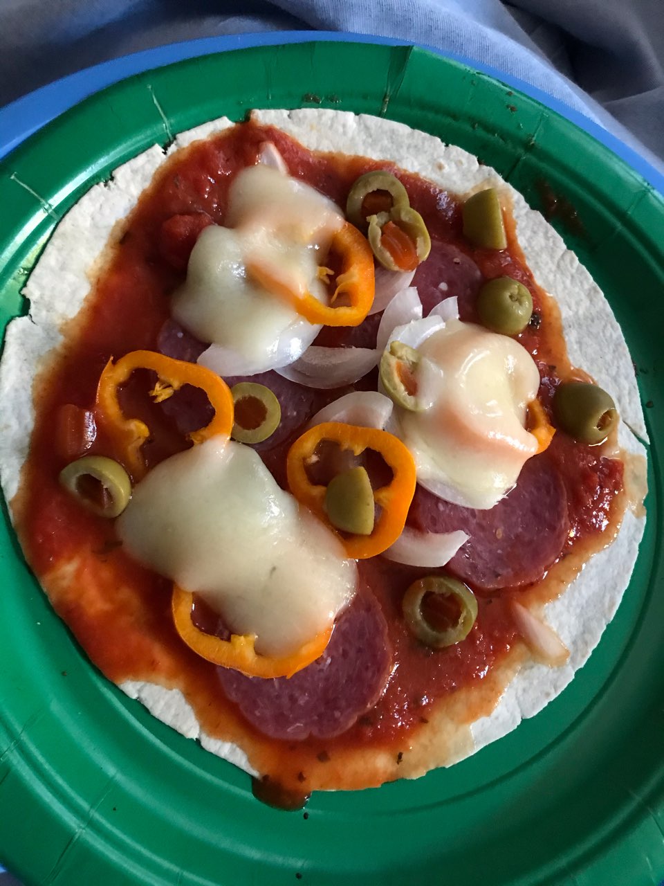 personal pizza: Directions, calories, nutrition & more | Fooducate