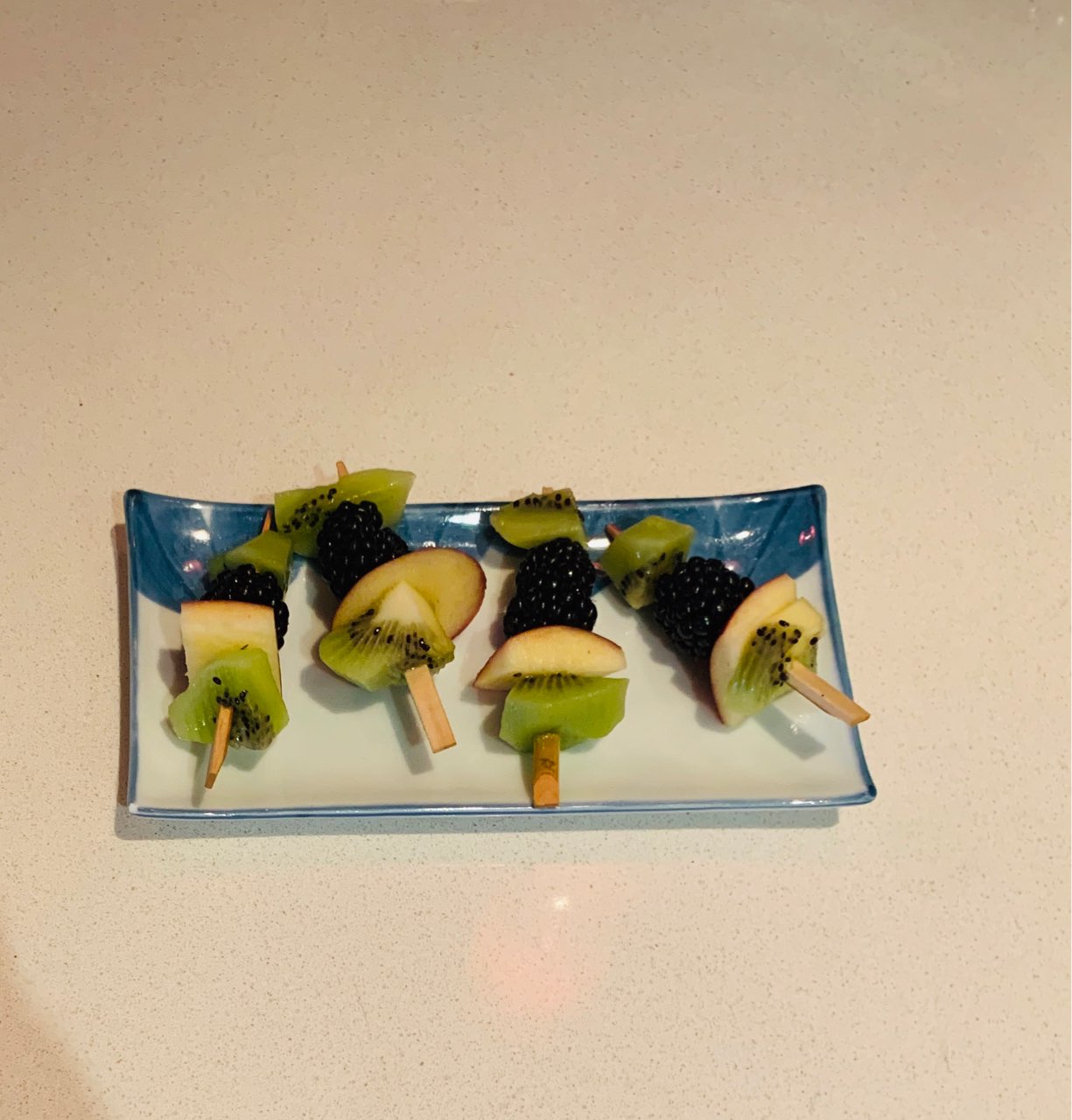 fruit sticks: Directions, calories, nutrition & more | Fooducate