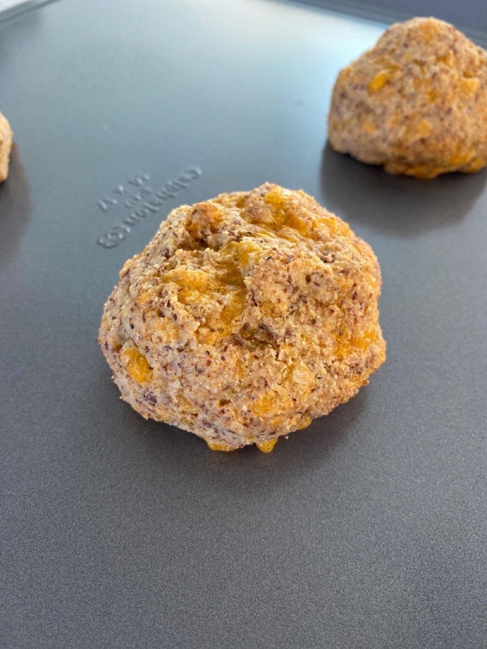 Cheesy Cloud Biscuit: Directions, calories, nutrition & more | Fooducate