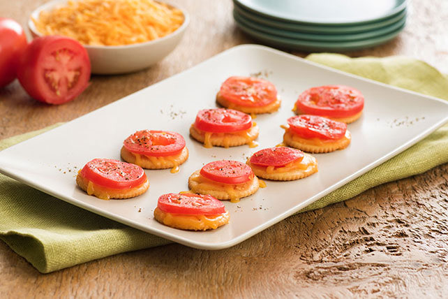 cheesy tomato crackers: Directions, calories, nutrition & more | Fooducate