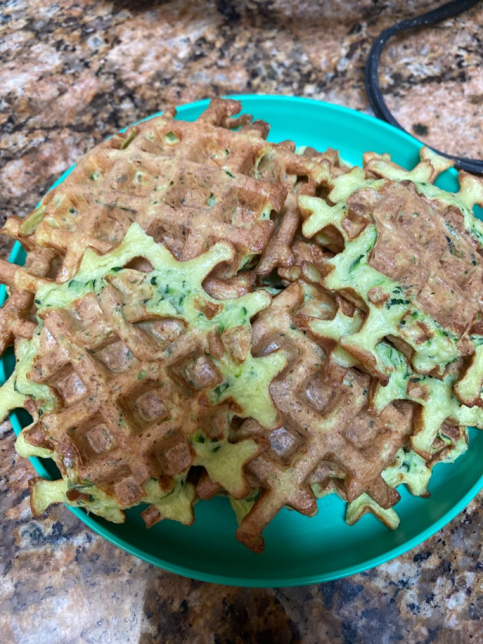 Zucchini waffles: Directions, calories, nutrition & more | Fooducate