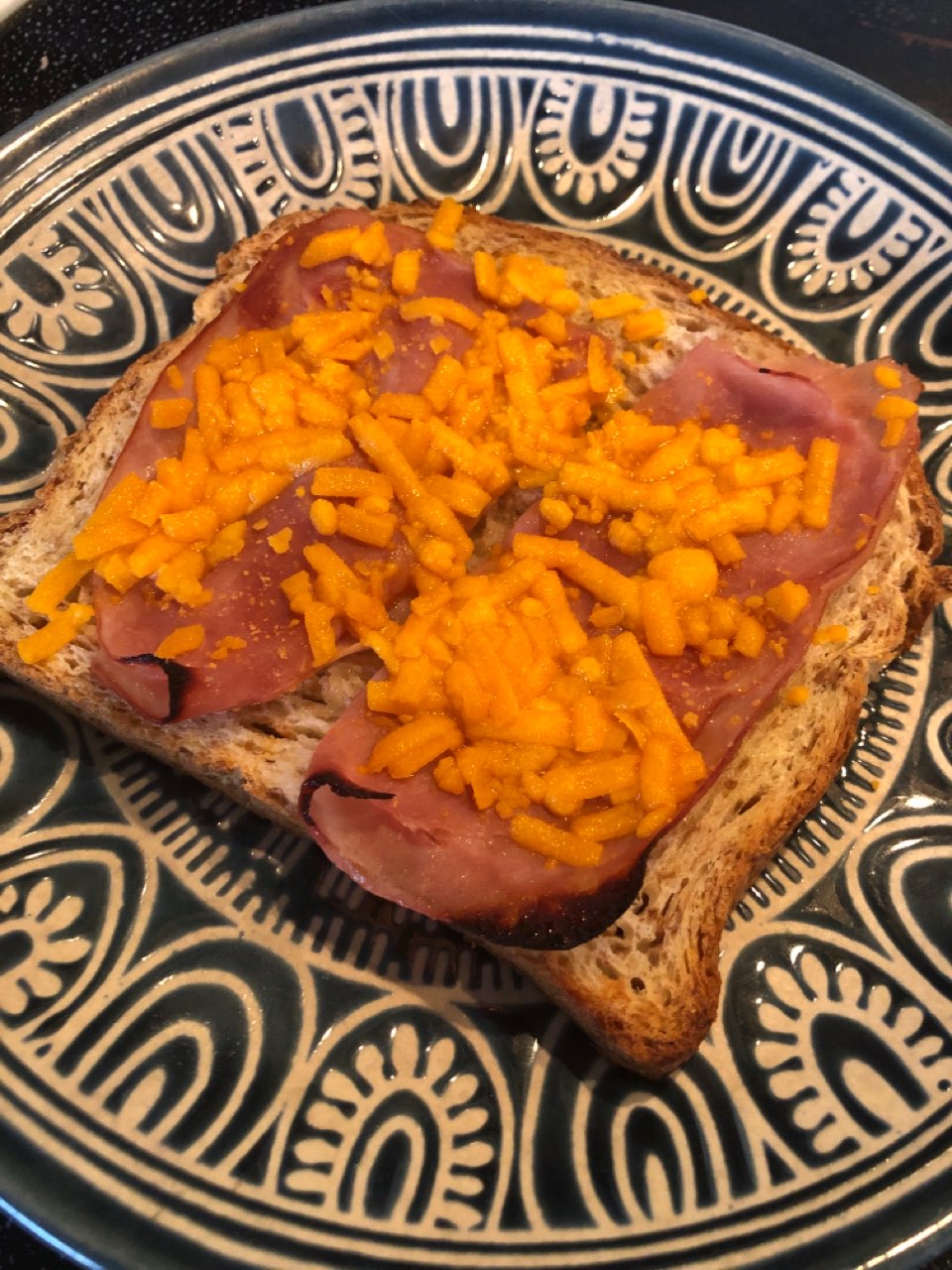 Ham & Cheese Breakfast Toast: Directions, calories, nutrition & more ...