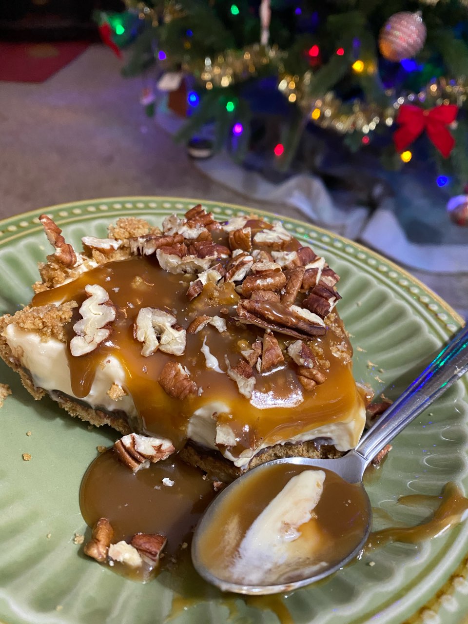 turtle cream cheese no bake pie: Directions, calories, nutrition & more ...