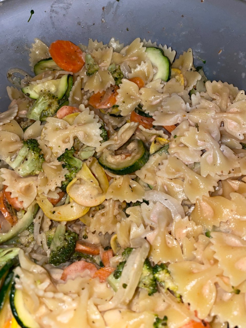 Pasta Primavera: Directions, calories, nutrition & more | Fooducate