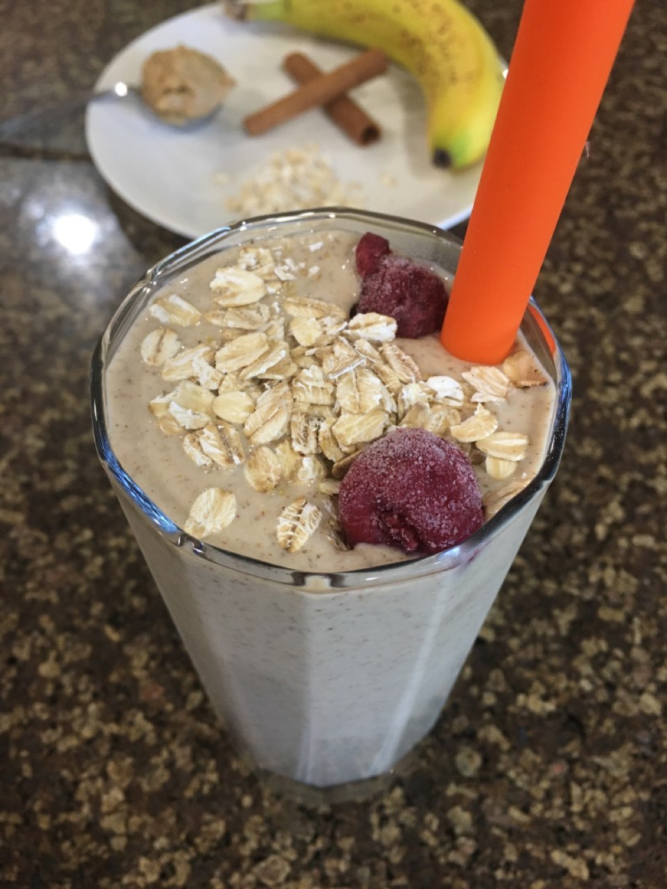 Oatmeal Smoothie with peanut butter and banana: Directions, calories ...
