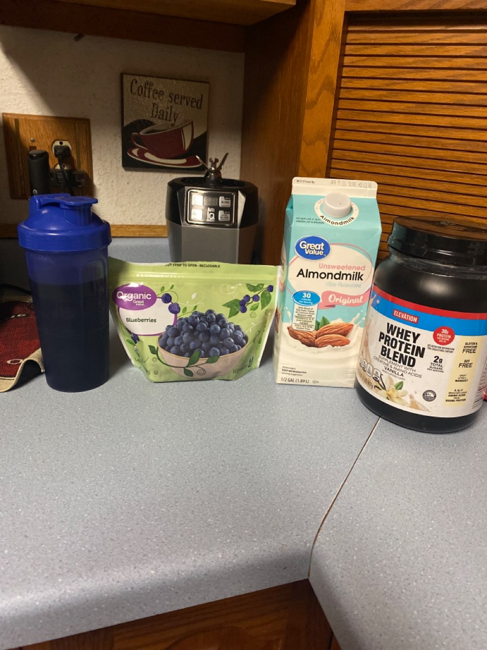 coffee blueberry protein shake: Directions, calories, nutrition & more ...