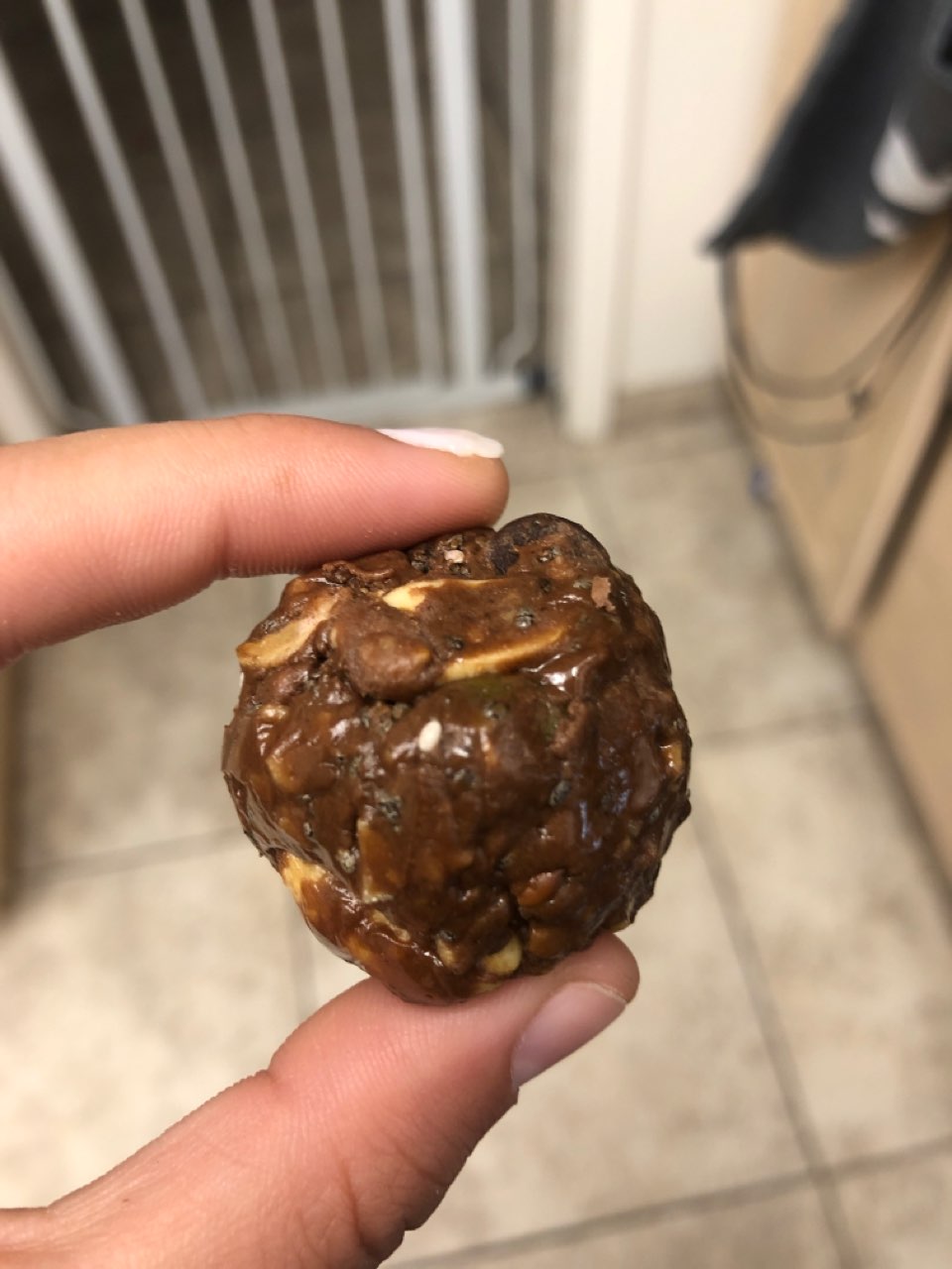 Protein Omega Balls: Directions, calories, nutrition & more | Fooducate
