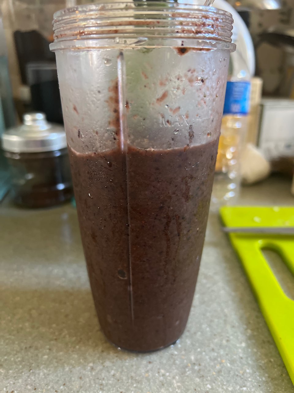 kale berry peach shake: Directions, calories, nutrition & more | Fooducate
