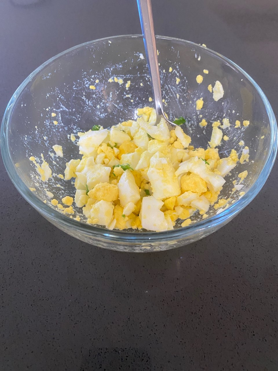 Mashed Up Eggs in a Bowl: Directions, calories, nutrition & more ...