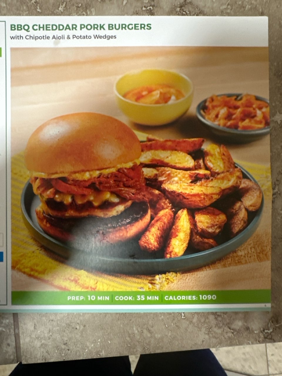 Hello Fresh BBQ Cheddar Beef Burgers: Directions, calories, nutrition ...