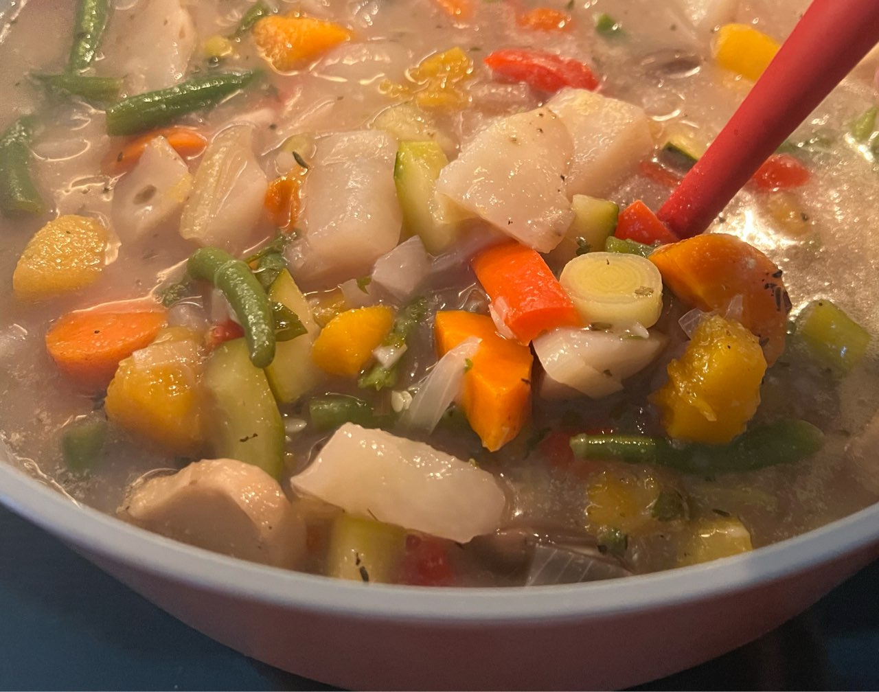 Vegetable Chowder: Directions, calories, nutrition & more | Fooducate