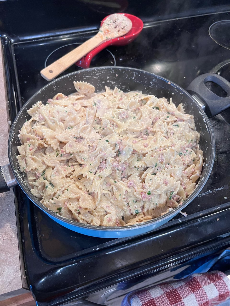 Anniversary pasta: Directions, calories, nutrition & more | Fooducate