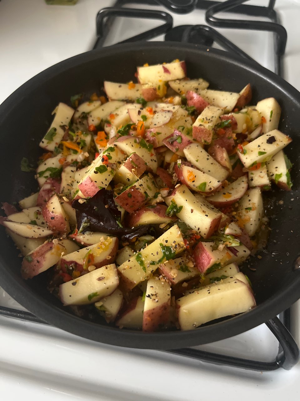 Fried Red Potatoes: Directions, calories, nutrition & more | Fooducate