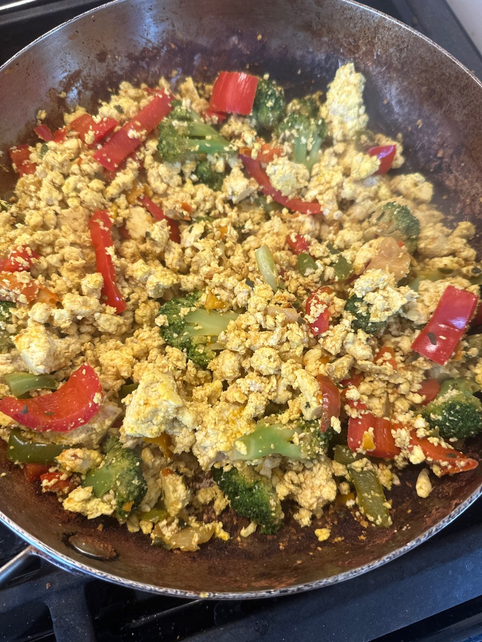 Tofu scramble meal prep MACROS: Directions, calories, nutrition & more ...