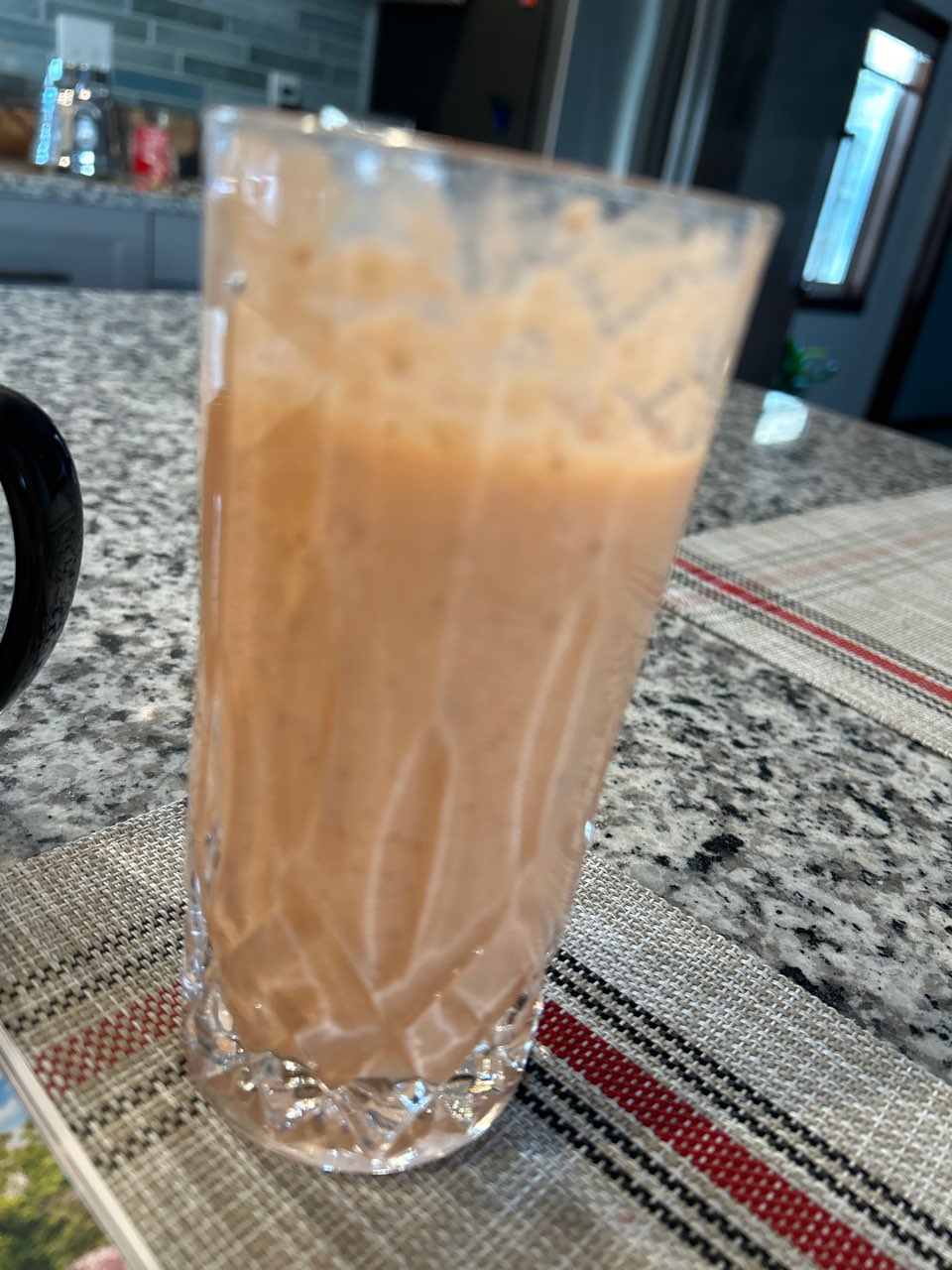 carrot pineapple shake: Directions, calories, nutrition & more | Fooducate