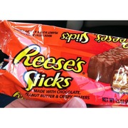 Reese's Reese's Sticks: Calories, Nutrition Analysis & More | Fooducate