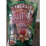 Emerald Trail Mix, Berry Blend: Calories, Nutrition Analysis & More | Fooducate