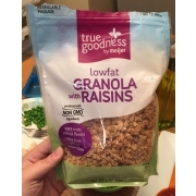 True Goodness By Meijer Lowfat Granola With Raisins: Calories ...