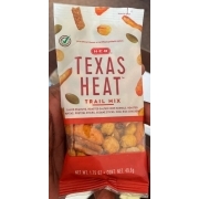 H-E-B Trail Mix, Texas Heat: Calories, Nutrition Analysis & More ...