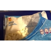 Giant White Morsels: Calories, Nutrition Analysis & More | Fooducate