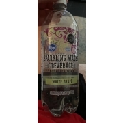 Kroger White Grape Sparkling Water Beverage: Calories, Nutrition Analysis & More | Fooducate